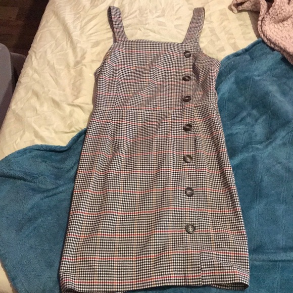 Dresses | Womans Red Black And Gold Checkered Style Mid Length Dress ...